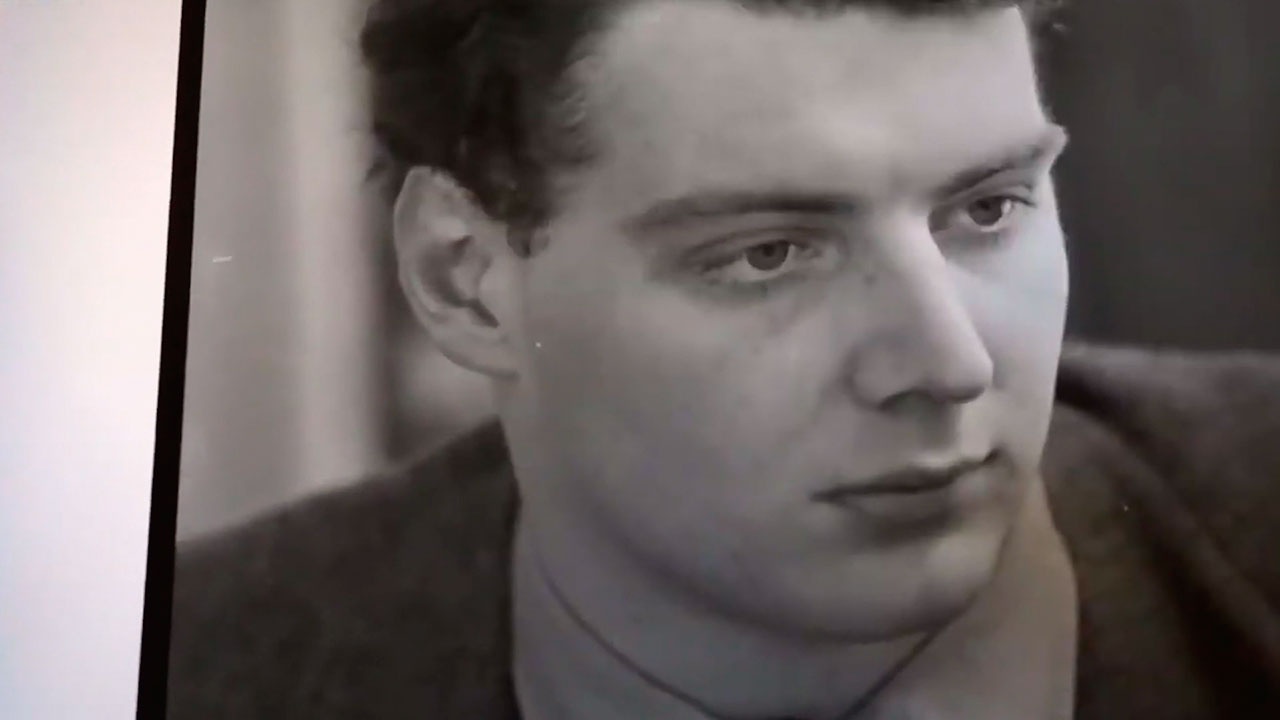 Британский аристократ и советский разведчик Гай Берджесс - Телеканал ...